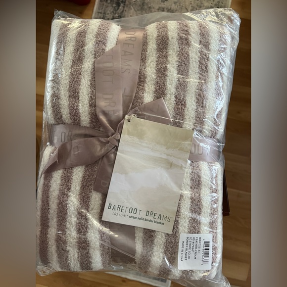 Barefoot Dreams | Bedding | Barefoot Dreams Cozy Chic Stripe Solid ...